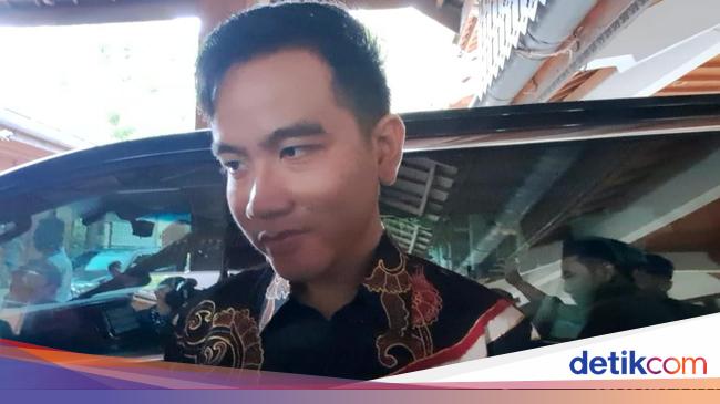 Gibran Tak Tersinggung Disebut Anak Ingusan: Saya Perlu Banyak Belajar