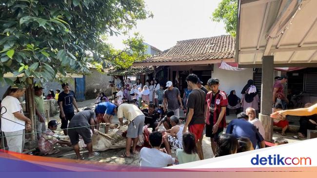 Cerita Bahagia dari Kampung di Sukabumi Saat Momen Idul Adha