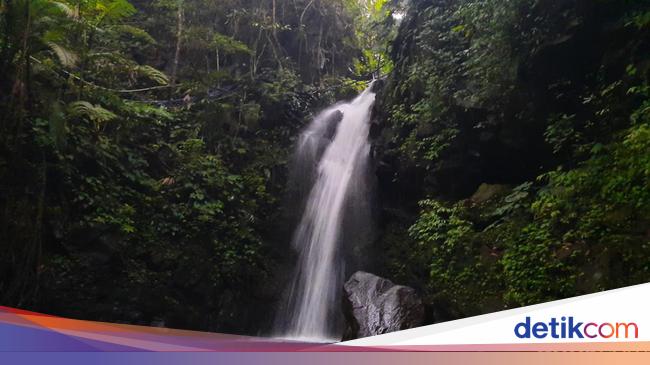 Pesona Curug Putri Bak 'Surga' di Kaki Gunung Ciremai