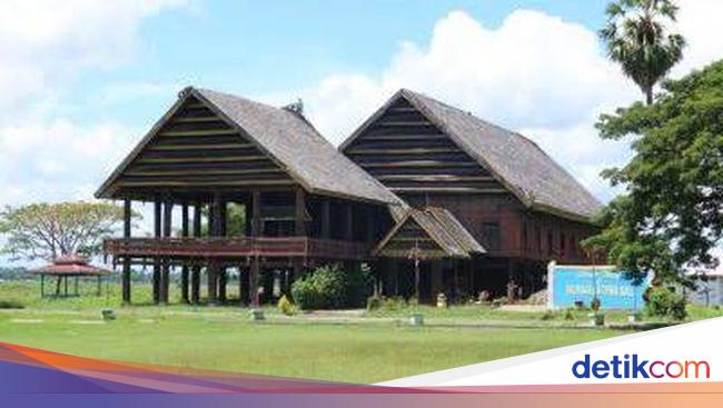 5 Rumah Adat di Indonesia dan Makna Filosofis di Baliknya