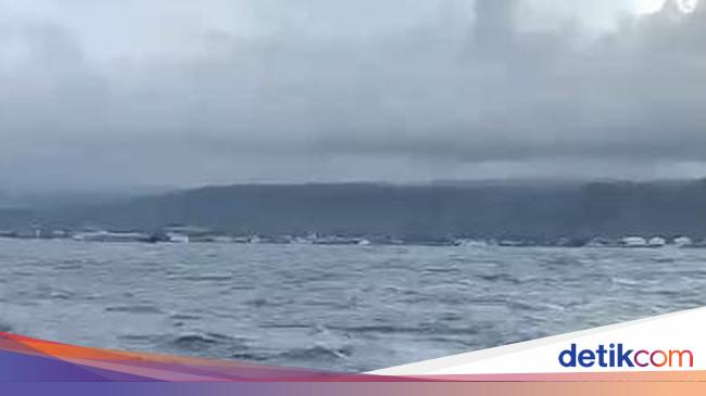 Waspada Gelombang Tinggi hingga 4 Meter Landa Perairan Ketapang-Gilimanuk