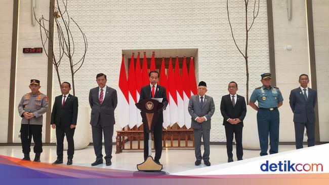 Jokowi Respons Buku SBY 'Pilpres 2024 & Cawe-cawe Presiden Jokowi'