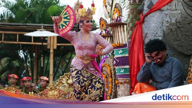Pemprov Bali Larang Pementasan Joged Bumbung Erotis!