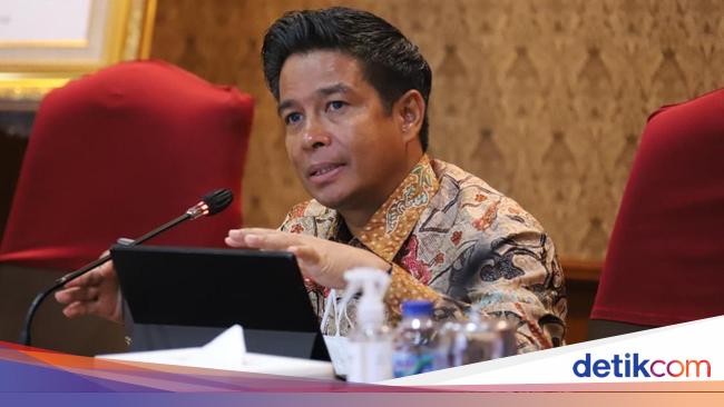 Dpr Pemerintah Bahas Ruu Asn Pastikan Tak Ada Phk Honorer