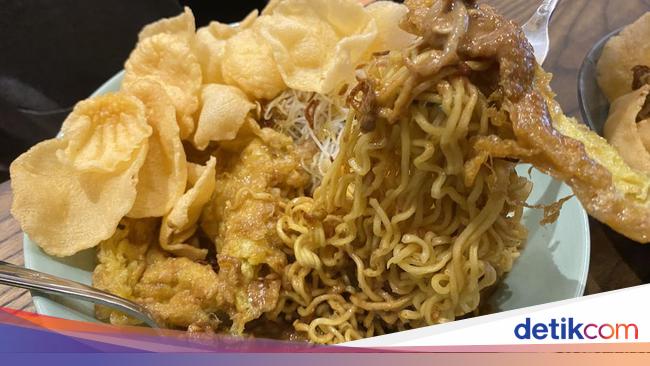 Porsinya Jumbo! Bisa Makan Ketoprak hingga Nasi Lengko di Kafe Ini