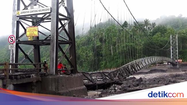 Banjir Lahar Semeru di Lumajang Rusak 5 Jembatan dan 6 Rumah Warga
