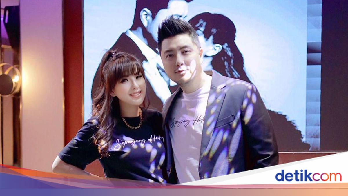 Angela Tee Mau Pingsan Maksa Kerja Usai Melahirkan Anak Kedua