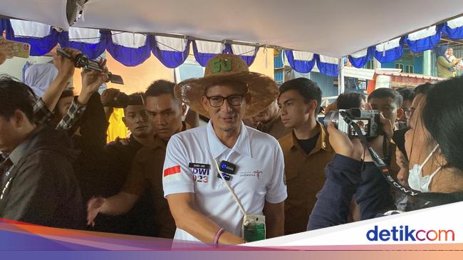 Sandiaga Mengaku Terhormat Jika Diberi Kesempatan Cawapres Lagi di 2024 Sandiaga Mengaku Terhormat Jika Diberi Kesempatan Cawapres Lagi di 2024