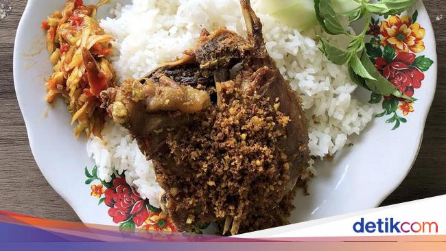 5 Bebek Goreng di Bangkalan Madura yang Nampol Bumbunya