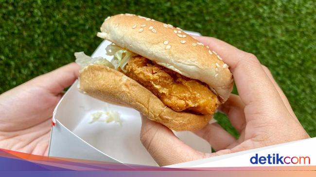 Unboxing McD NewJeans! Ini Kemasan dan Merchandise yang Didapat