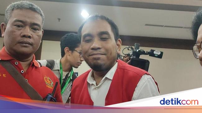 Divonis 20 Tahun Bui, Rudolf Tobing Pembunuh Icha Tersenyum Divonis 20 Tahun Bui, Rudolf Tobing Pembunuh Icha Tersenyum