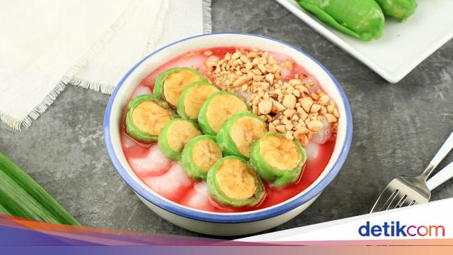 20 Es Pisang Ijo Khas Makasar yang Legit Dingin, Ada di Sini! 20 Es Pisang Ijo Khas Makasar yang Legit Dingin, Ada di Sini!