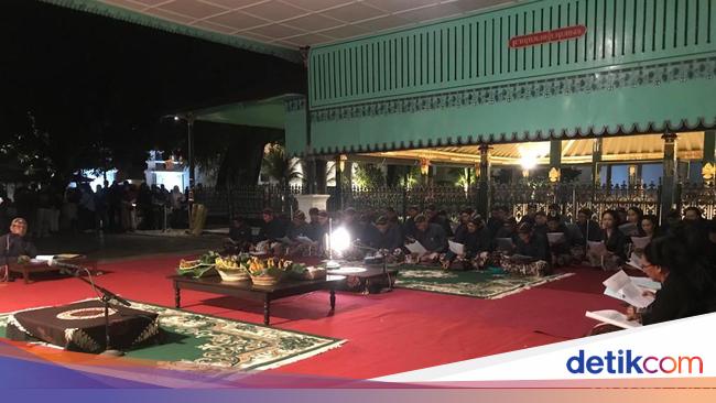 Tradisi Mubeng Beteng Keraton Jogja Kembali Digelar Malam Ini