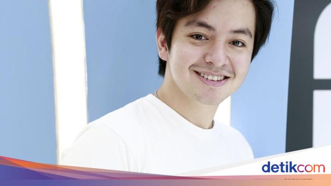 18 Film yang Dibintangi Angga Yunanda dari Romantis hingga Horor