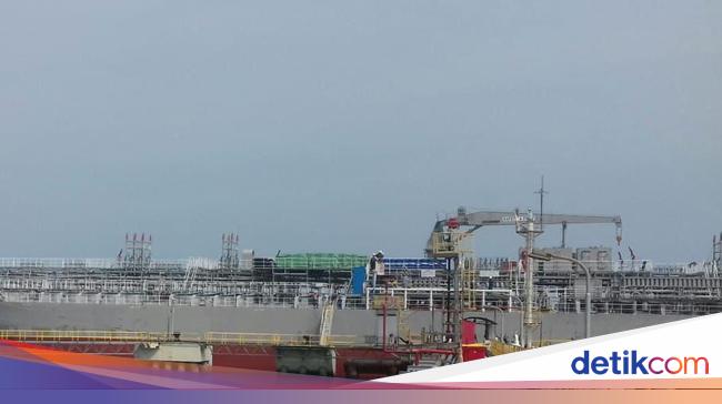 Perdana, Pertamina Pasok 2.000 MT Methanol ke Pabrik di Merak