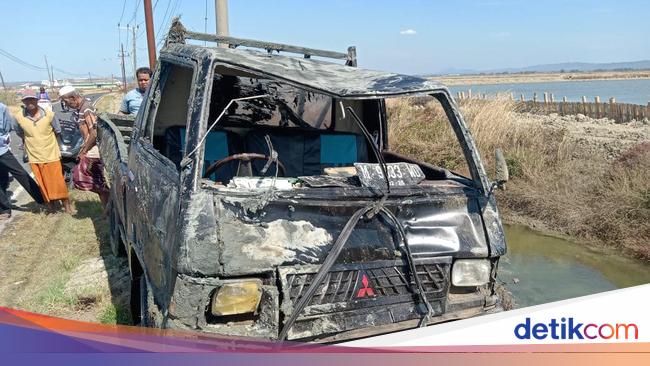 Pikap Hilang Kendali Tercebur Irigasi di Sumenep, Sopir Tewas Terjepit