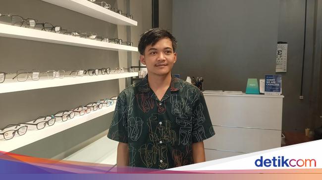 Kagetnya Adi Lihat Koleksi Kacamata di Toko Tangsel Ludes Digondol Maling