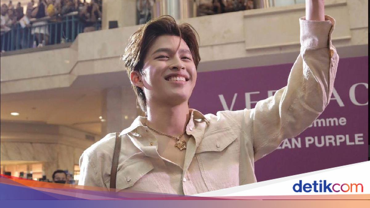 Pond Naravit ke Jakarta, Langsung Diserbu Penggemar