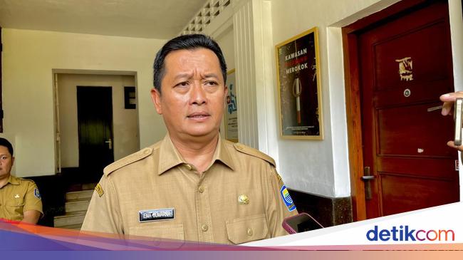 Respons Plh Walkot Bandung soal Mahasiswa Tak Wajib Skripsi