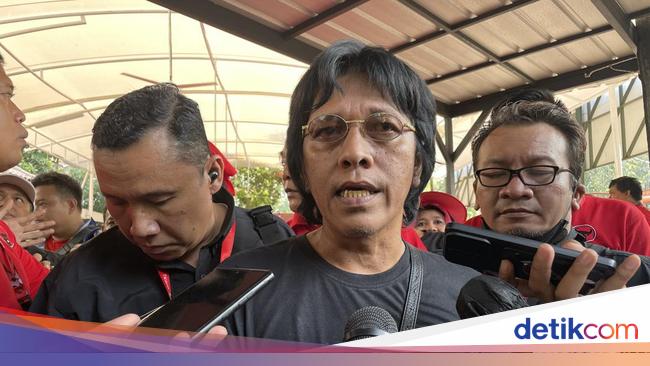 Adian: Gue Nggak Mikirin Gibran, Gibran Aja Nggak Mikirin Kita Adian: Gue Nggak Mikirin Gibran, Gibran Aja Nggak Mikirin Kita