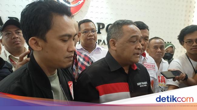 Relawan Adukan Rocky Gerung ke Bareskrim, Diduga Hina Jokowi
