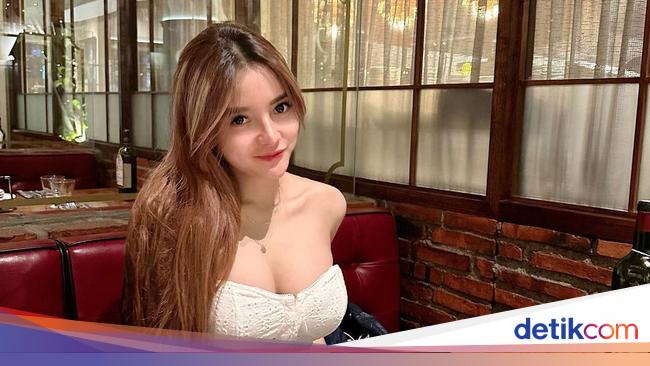 7 Penampilan Terkini Selebgram Nabilla Aprillya yang Menggemaskan