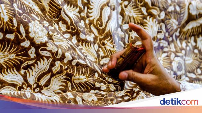 Melihat Lebih Dekat Teknik Pembuatan Batik Tulis Lok Chan