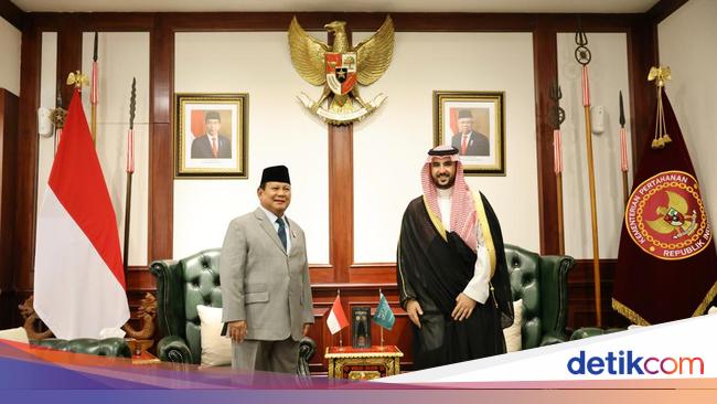 Prabowo Terima Kunjungan Menhan Saudi, Bahas Kerja Sama Pertahanan