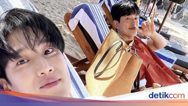 Pose Pacar Jisoo 'BLACKPINK', Ahn Bo Hyun Saat Minum Bir dan Es Kelapa ...