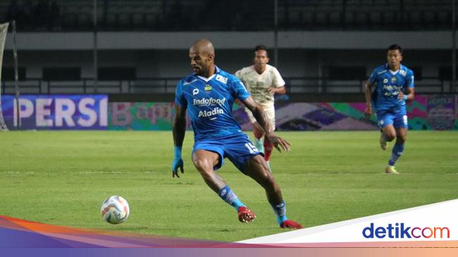 Bojan Hodak Soroti Ketajaman David da Silva Bojan Hodak Soroti Ketajaman David da Silva