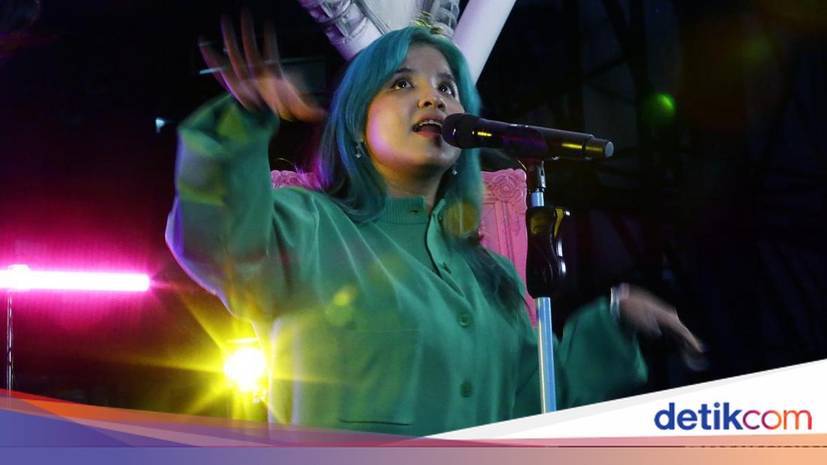 Lirik dan Chord Sedia Aku Sebelum Hujan - Idgitaf