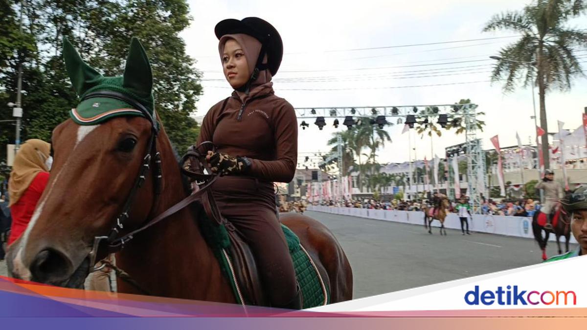 Saat Kuda hingga Ayam Brahma Tampil di Pets Carnival JFC 2023