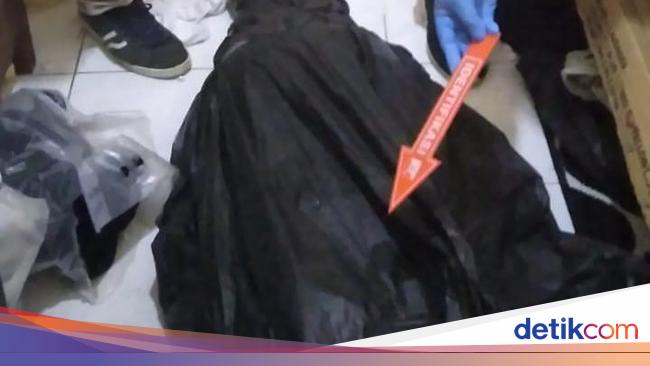 Motif Kakak Tingkat Bunuh Mahasiswa UI: Iri hingga Terlilit Utang Pinjol Motif Kakak Tingkat Bunuh Mahasiswa UI: Iri hingga Terlilit Utang Pinjol