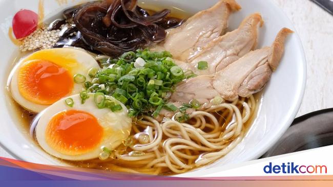 Ramen Kuah Kari hingga Tonkotsu yang Gurih Mantap Ada di 5 Tempat Ini