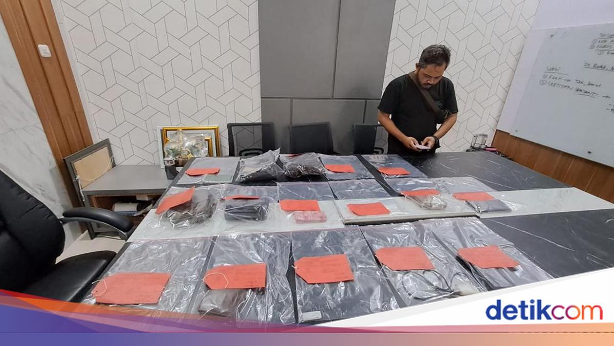 Polisi Temukan 48 Pil Koplo dari Tas Milik Korban Selamat Luxio Vs KA