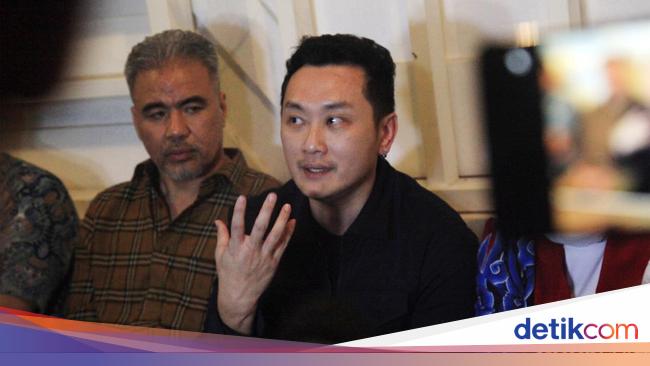 Buka-bukaan Rio Motret Soal Body Checking Miss Universe Indonesia 2023