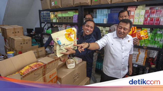 Ratusan Ribu Produk Kosmetik dan Pangan Olahan Impor Ilegal di Batam ...