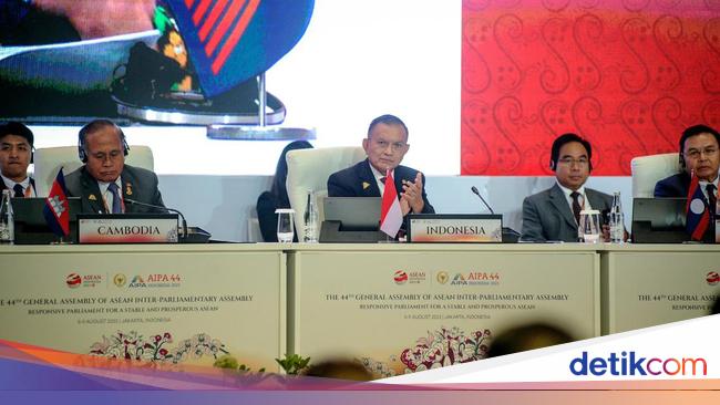 Waka DPR Bicara Prinsip Demokrasi Piagam AIPA Jaga Stabilitas ASEAN