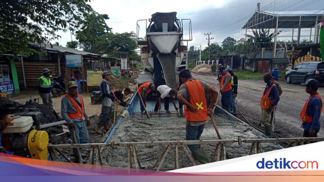 Cek Perbaikan 'Jalan Roro Jonggrang' di Lampung, Jokowi: Sudah Mulus