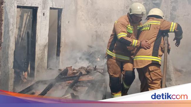 Rumah di Sumedang Hangus Terbakar, Kerugian Capai Rp 200 Juta