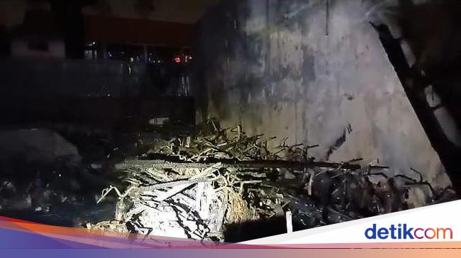 4 Hal Diketahui soal Kebakaran di Gandaria Bikin Ratusan Motor Hangus 4 Hal Diketahui soal Kebakaran di Gandaria Bikin Ratusan Motor Hangus