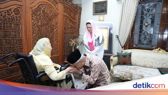 Ganjar Temui Istri Gus Dur dan Yenny Wahid di Ciganjur Ganjar Temui Istri Gus Dur dan Yenny Wahid di Ciganjur