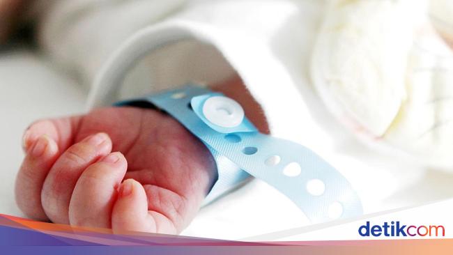 Heboh Bayi di India Terlahir dengan Kondisi Langka, Punya 25 Jari Heboh Bayi di India Terlahir dengan Kondisi Langka, Punya 25 Jari