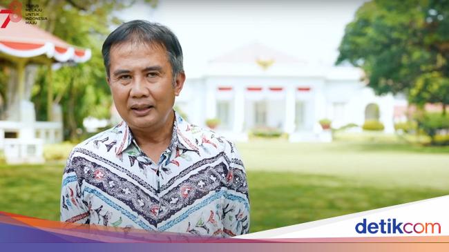 Jokowi Tunjuk Bey Machmudin Jadi Pj Gubernur Jabar Jokowi Tunjuk Bey Machmudin Jadi Pj Gubernur Jabar