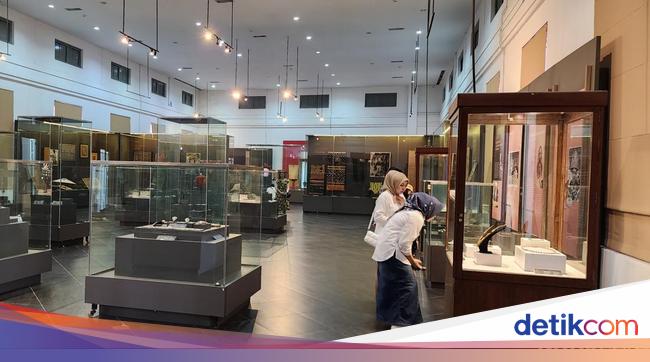 Museum Nasional: Megah dari Luar, Lawas di Dalam