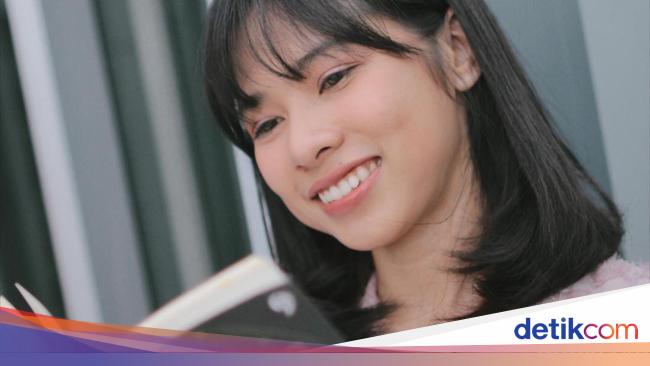 7 Potret Gusti Gina, Sosok YouTuber yang 'Mencari Saranjana'
