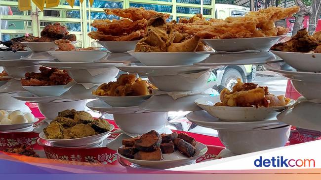 RM Padang Makin Populer dengan Sajian Menu Khas yang Unik