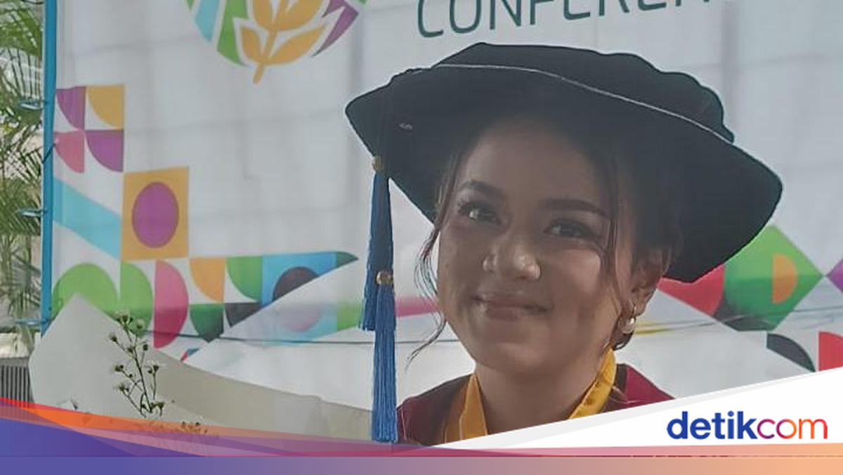 Ini Makna Jian Ayune Sundul Langit yang Batal Kuliah di UGM gegara Nama