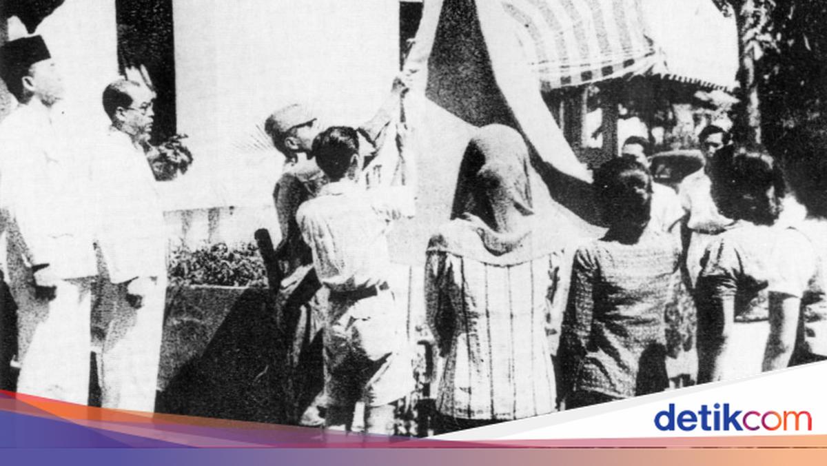 Mengenal 3 Tokoh Pengibar Bendera Merah Putih saat Proklamasi ...