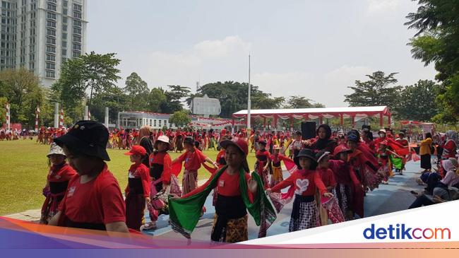Menengok Persiapan Pertunjukan Tari Merak Jelang HUT ke-78 Jabar